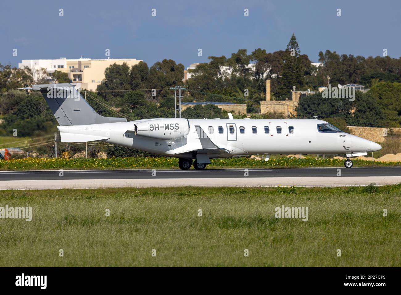 Global Aviation Learjet 45 (Reg.: 9H-MSS) lining up runway 31 for take ...
