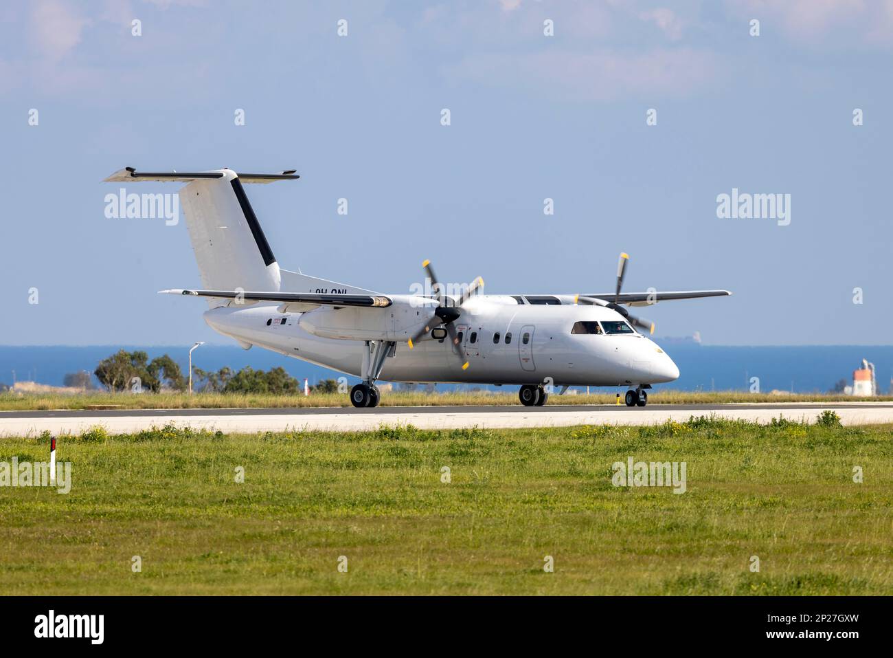 Universal Air De Havilland Canada Dash 8-102 (Reg: 9H-ONI) turning on ...