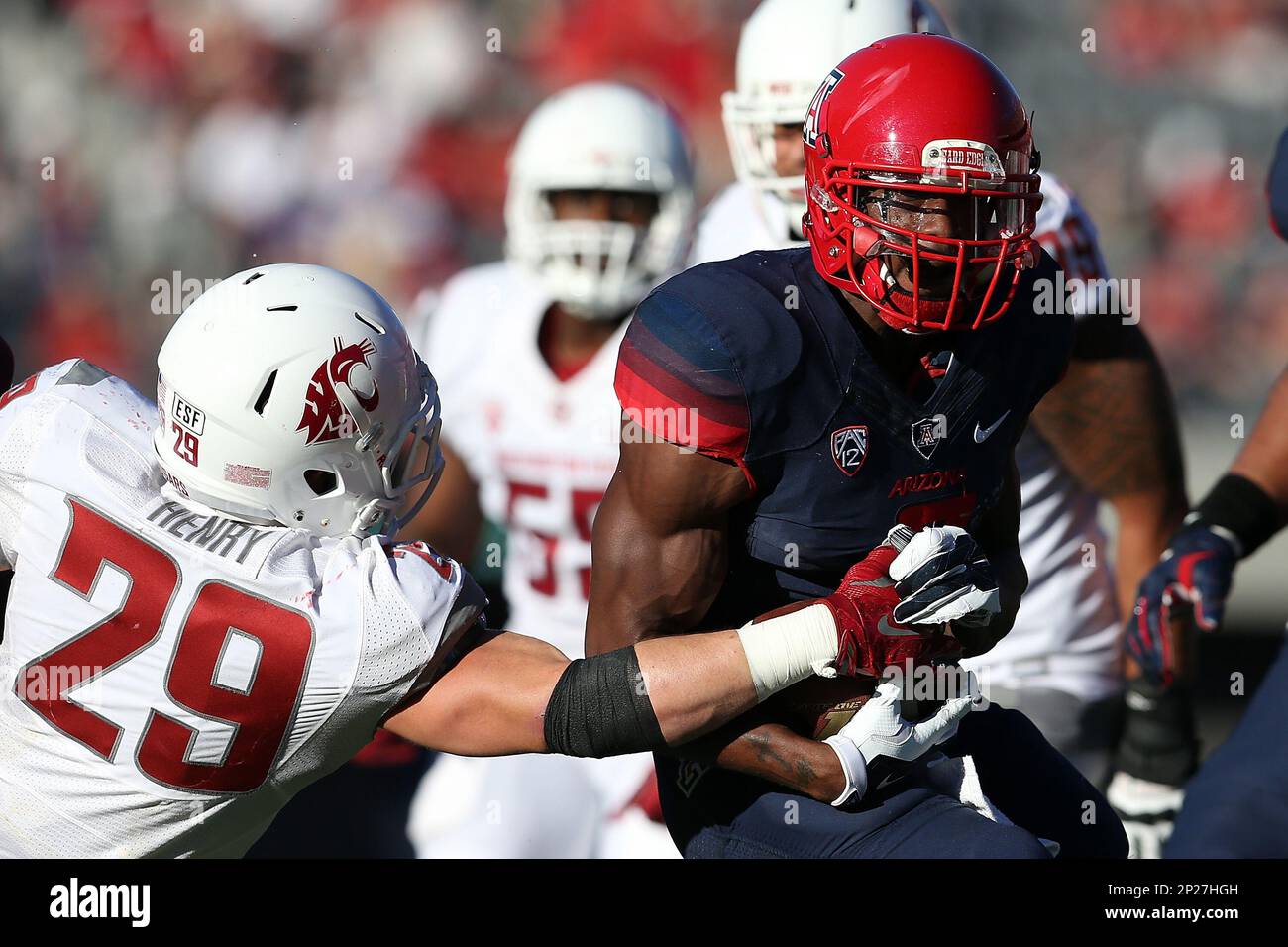 24 October 2015: Arizona Wildcats quarterback Jerrard Randall #8 runs ...