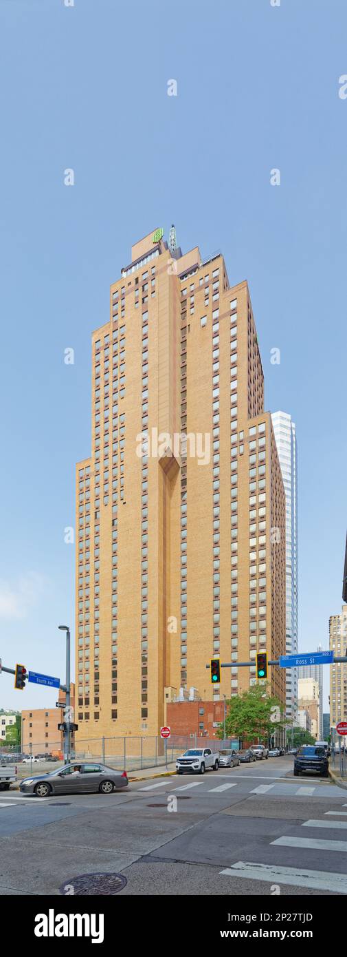 Pittsburgh Downtown: Grant Building is an Art Deco-styled orange and ...