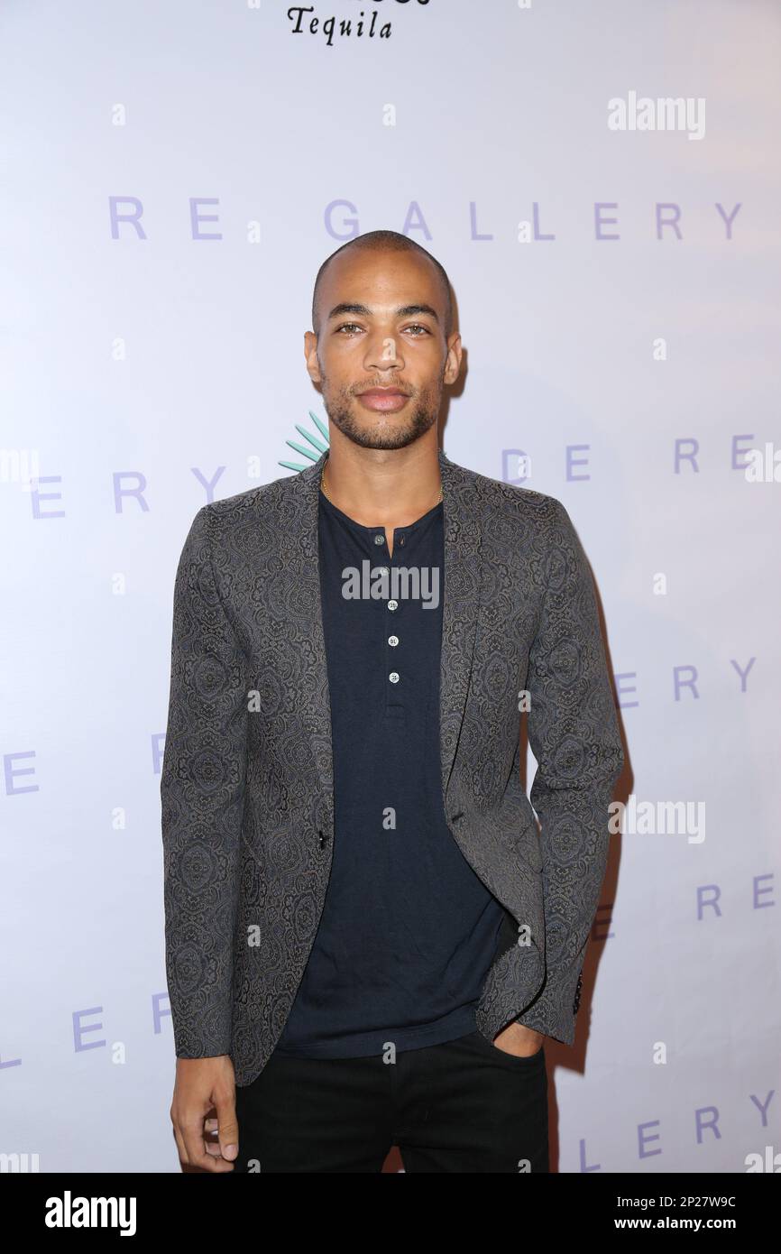 Photo by: JMA/STAR MAX/IPx10/22/15Kendrick Sampson at The Brian Bowen Smith Metalic Life Opening ...