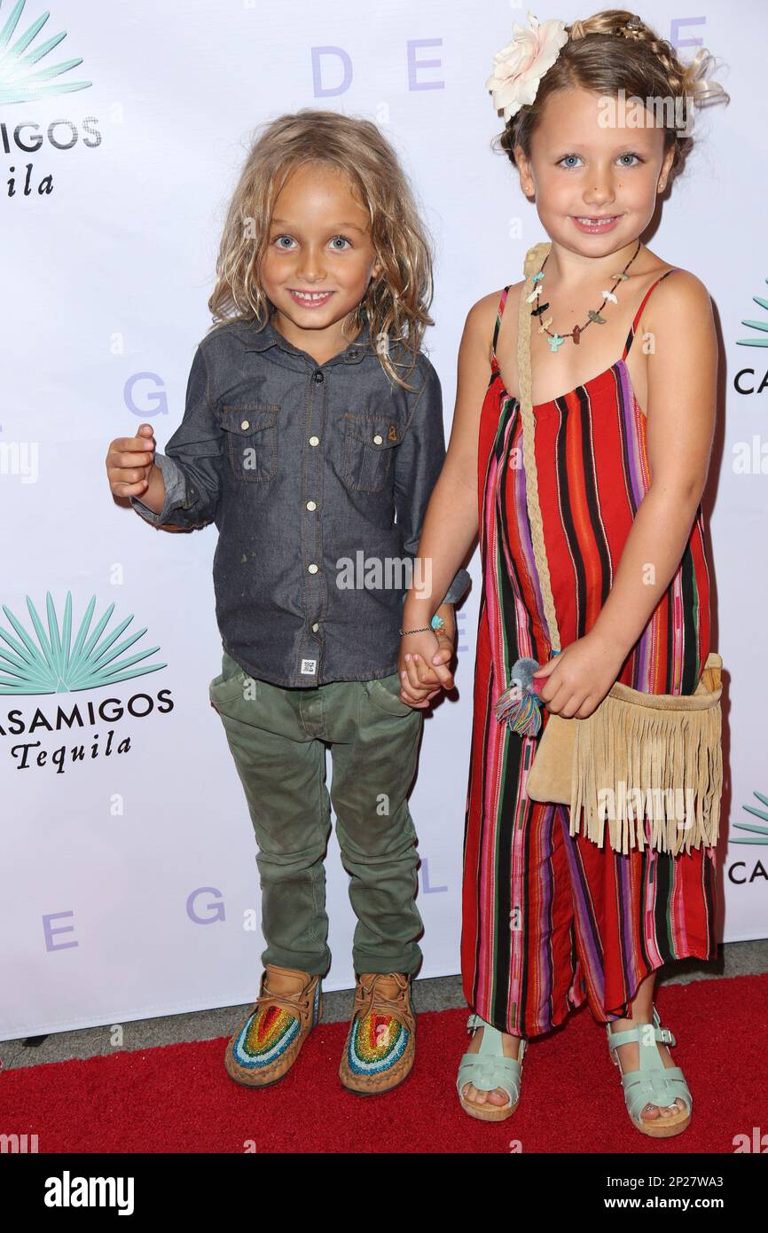 Photo by: JMA/STAR MAX/IPx10/22/15Roux Sanders and Dashiel Eicher at ...