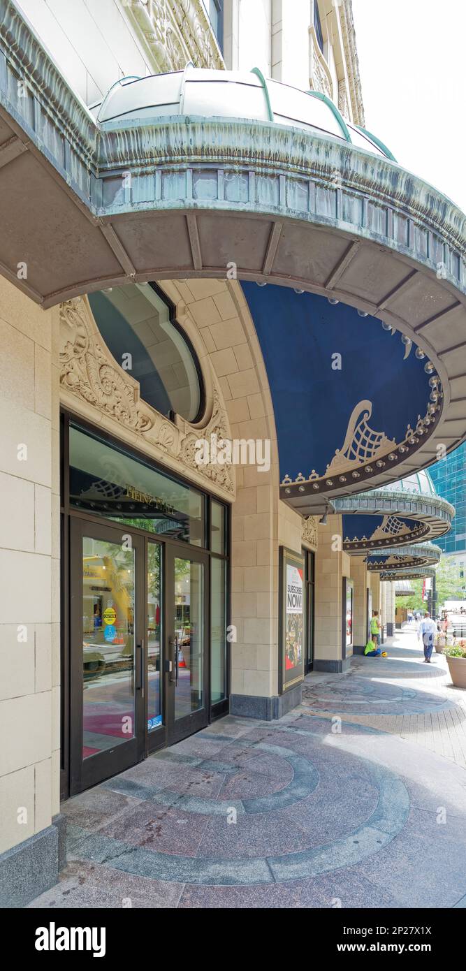 Pittsburgh Downtown: Heinz Hall, former Loew’s Penn Theater, is now the ...