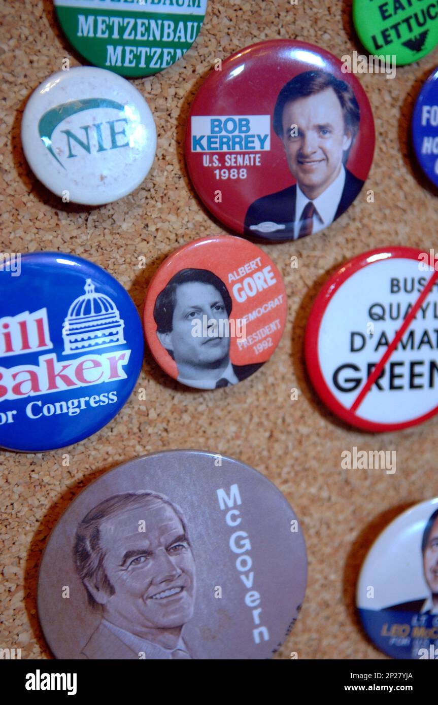 Lobbyist David Weiman and his wife Nancy display political memorabilia ...