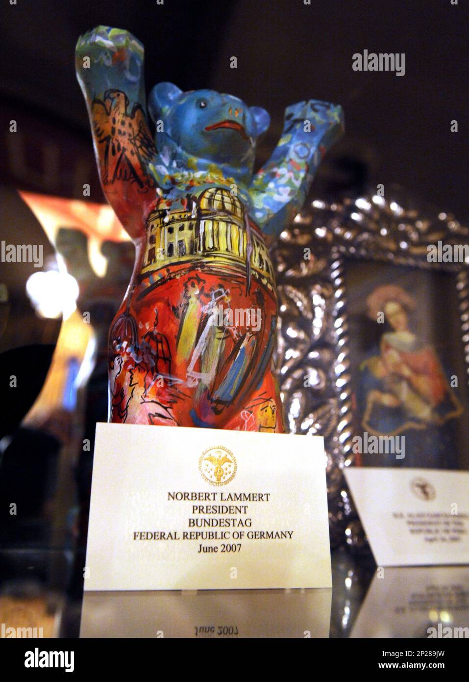 Foreign gifts appear in the cabinet of the Speaker's ceremonial office ...