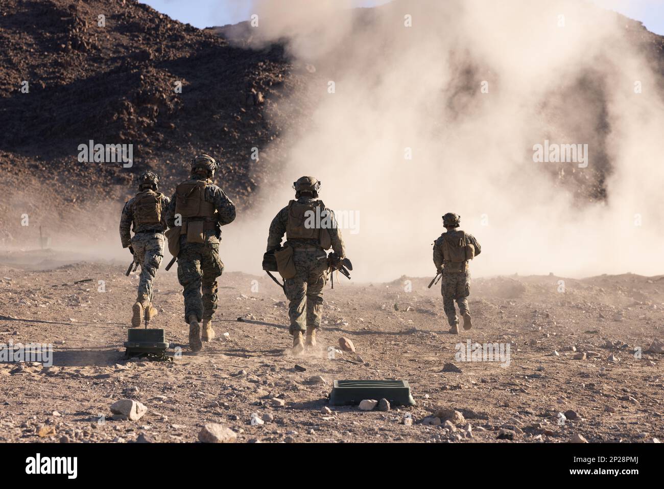 U.S. Marines with 3d Littoral Combat Team, 3d Marine Littoral Regiment ...