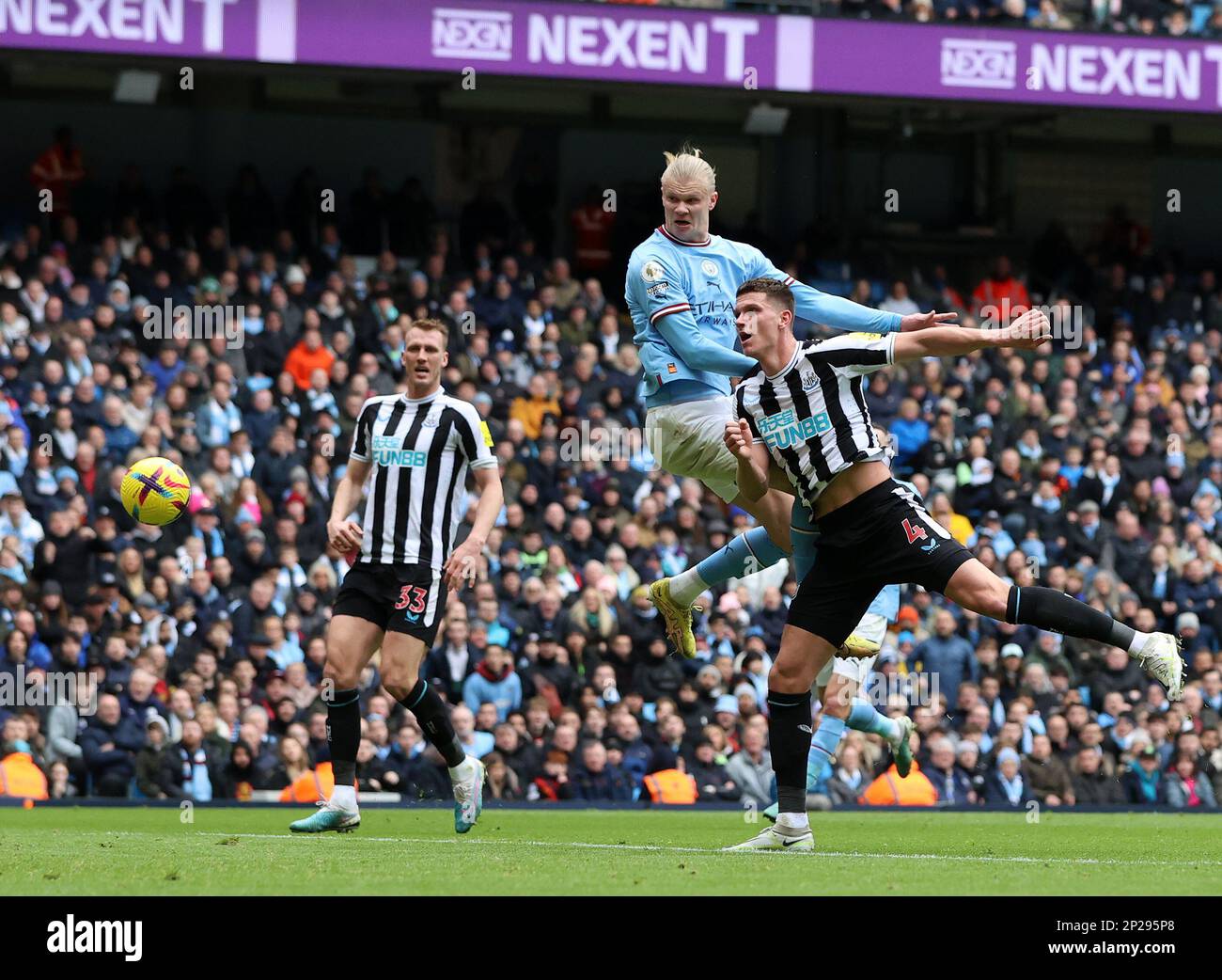 Erling haaland manchester city header hi-res stock photography and ...