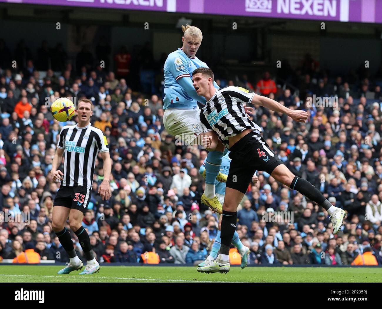 Erling haaland manchester city header hi-res stock photography and ...