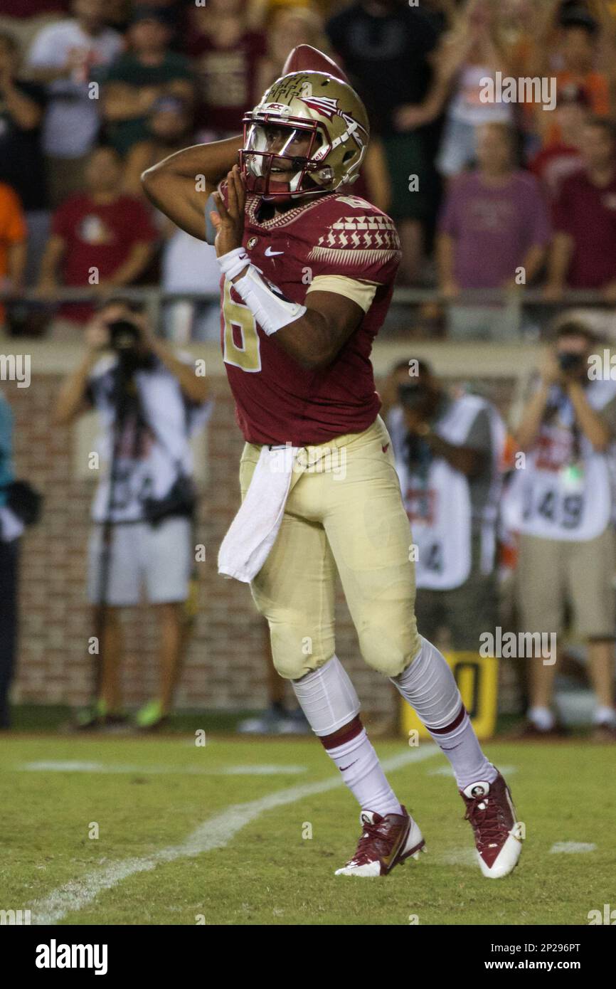 October 10, 2015: Florida State QB Everett Golson passes during the ...