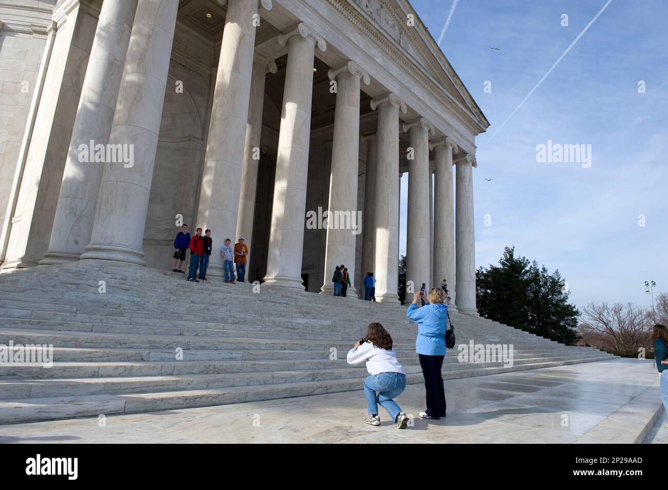 The Thomas Jefferson Memorial, modeled after the Pantheon of Rome, is ...