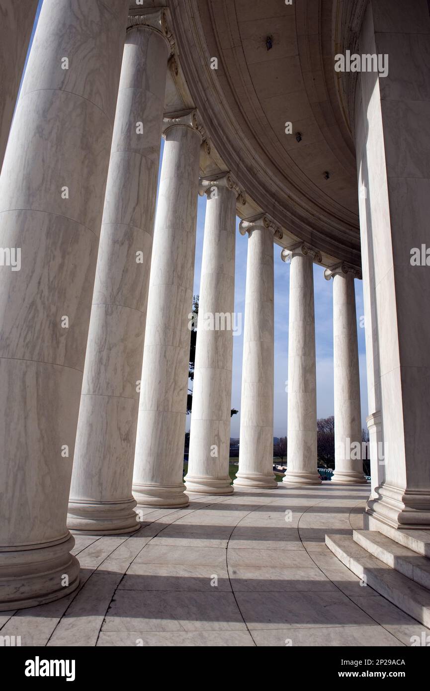 The Thomas Jefferson Memorial, modeled after the Pantheon of Rome, is ...