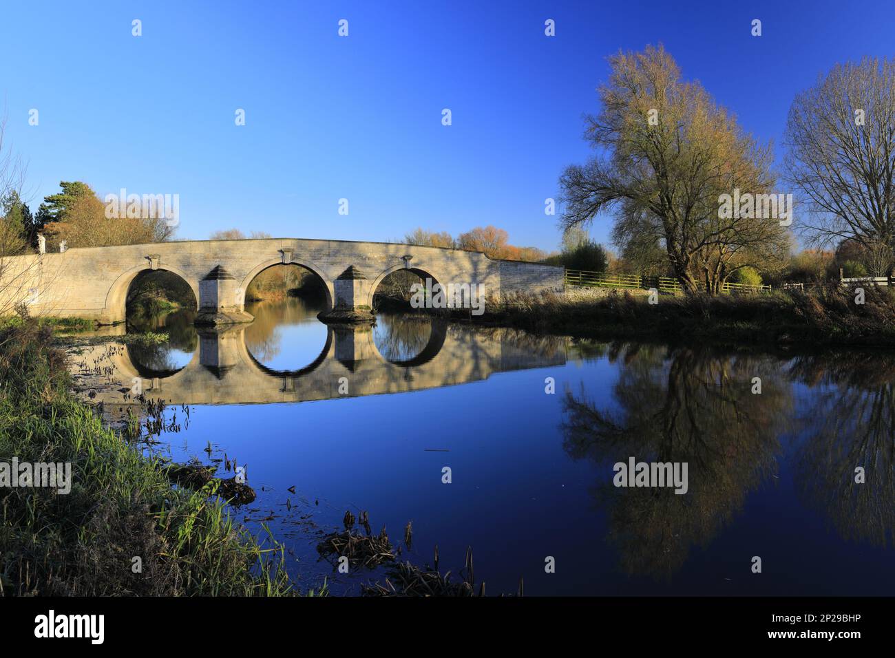Winter sunset, Milton Ferry stone bridge, river Nene, Ferry Meadows ...