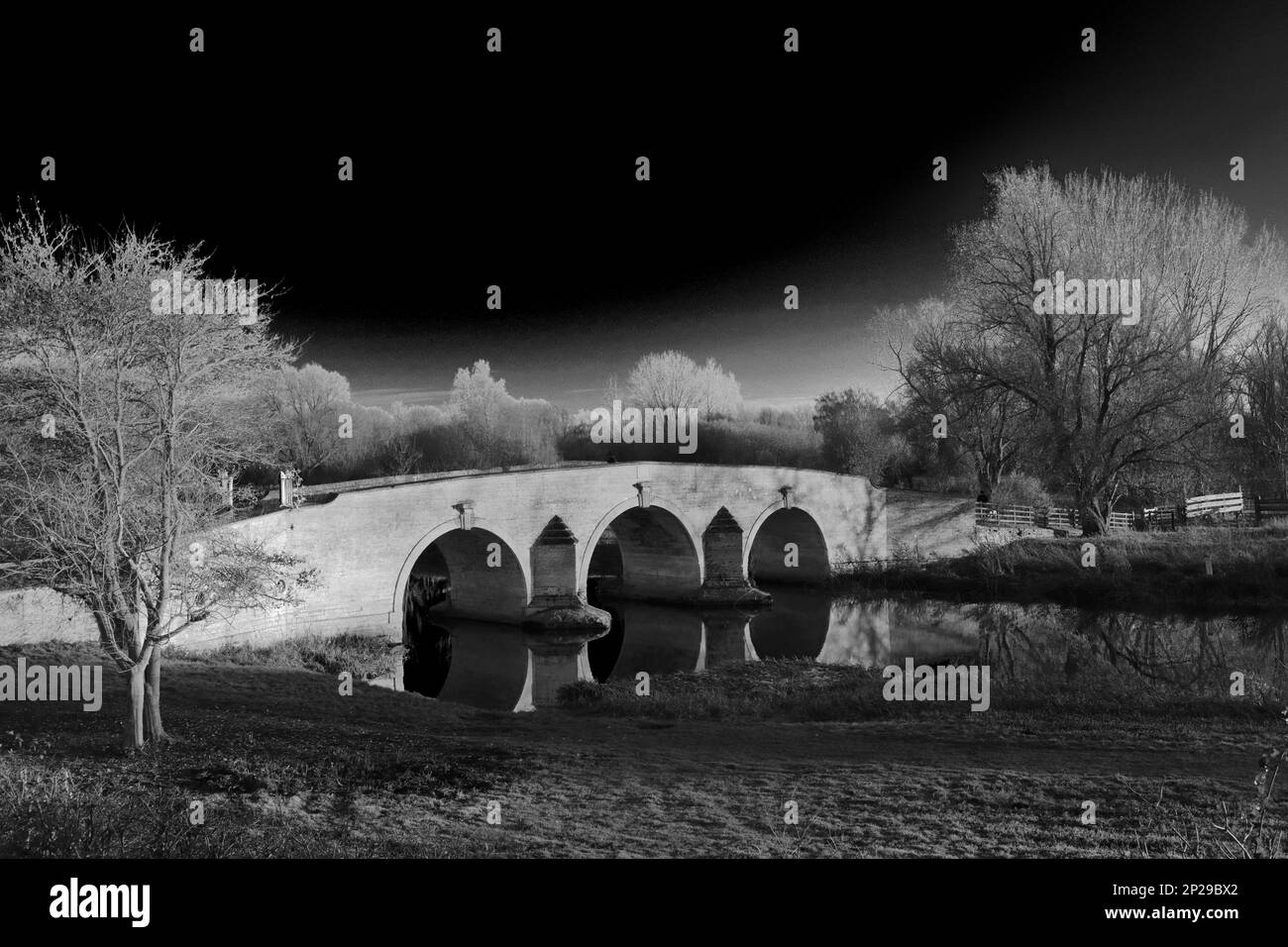 Winter sunset, Milton Ferry stone bridge, river Nene, Ferry Meadows ...