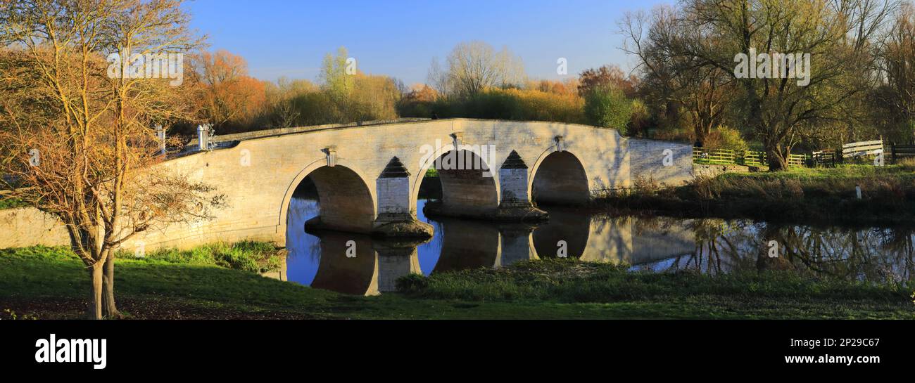 Winter sunset, Milton Ferry stone bridge, river Nene, Ferry Meadows ...