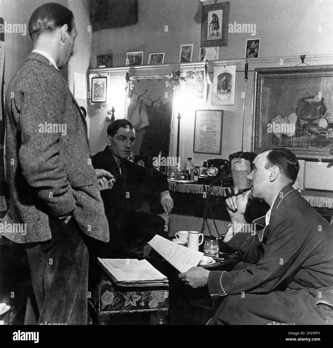LAURENCE OLIVIER and RALPH RICHARDSON with (likely) Director JOHN ...