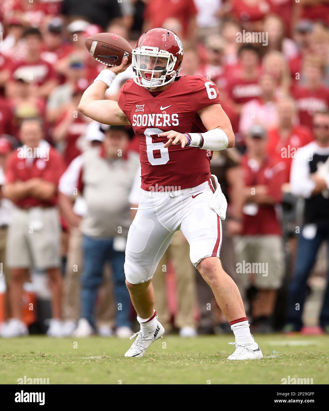 Oklahoma Sooners Baker Mayfield (6) during a game against the Tulsa ...
