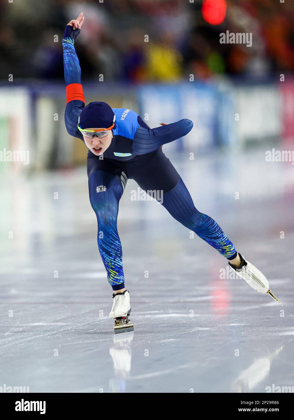 HERENVEEN - Ellia Smeding (GBR) during the 1000 meters for women at the ...