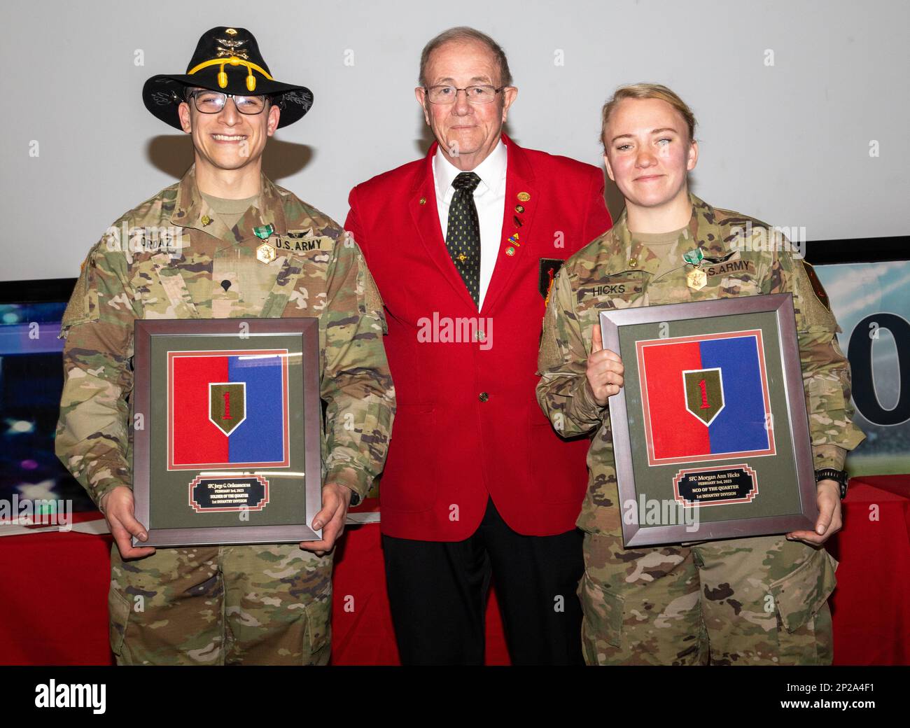 U.S. Army Spc. Jorge Ordaz (left), 1st Heavy Attack Reconnaissance ...