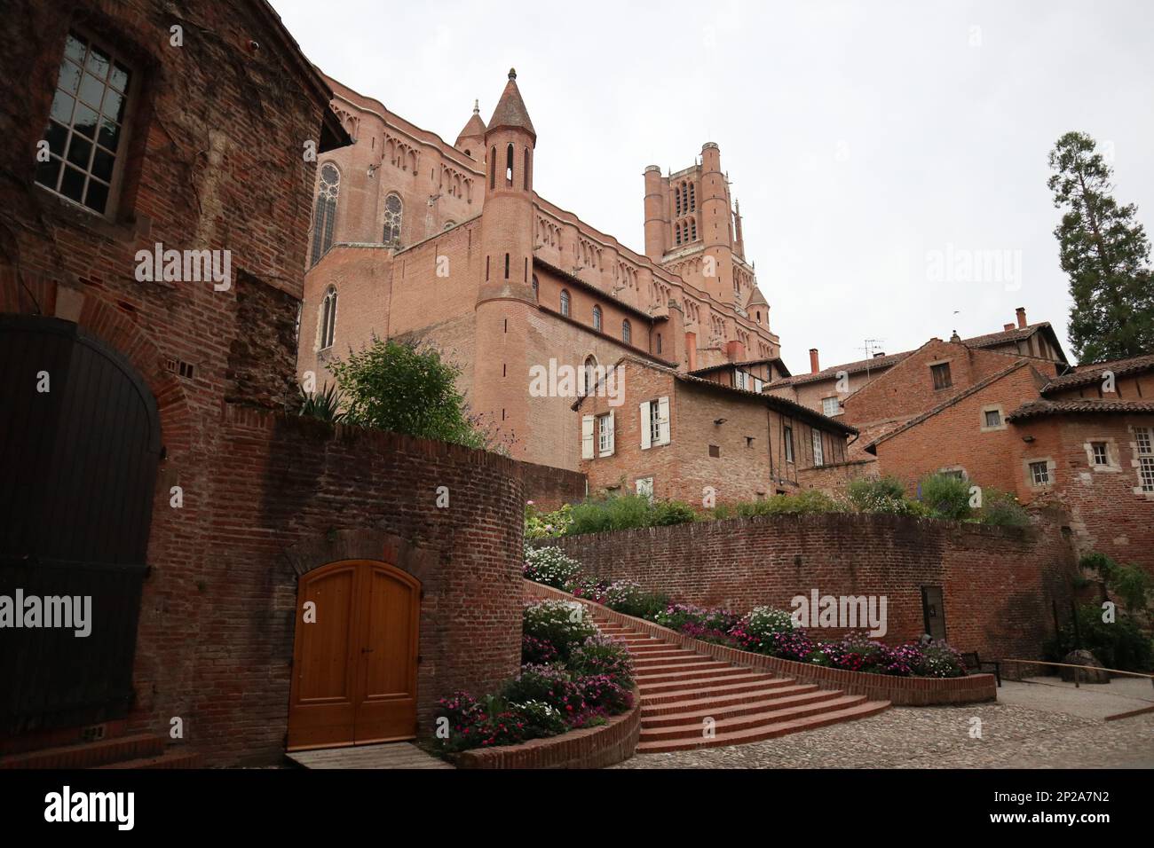 Old town with red brick and tiles of Albi in France Stock Photo - Alamy