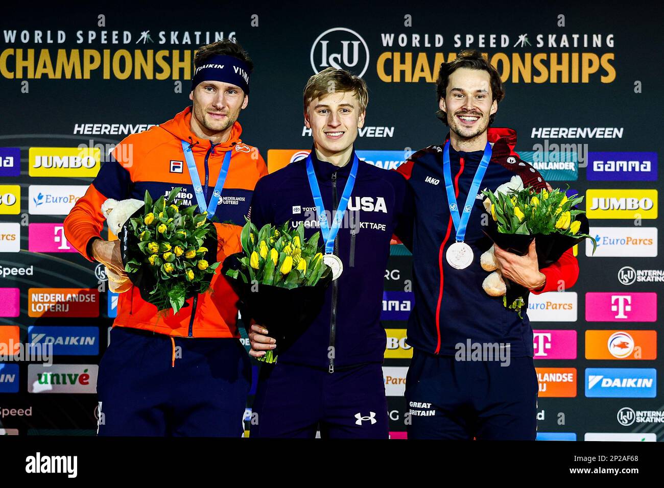 HERENVEEN - Thomas Krol (NED), Jordan Stolz (USA), Cornelius Kersten ...