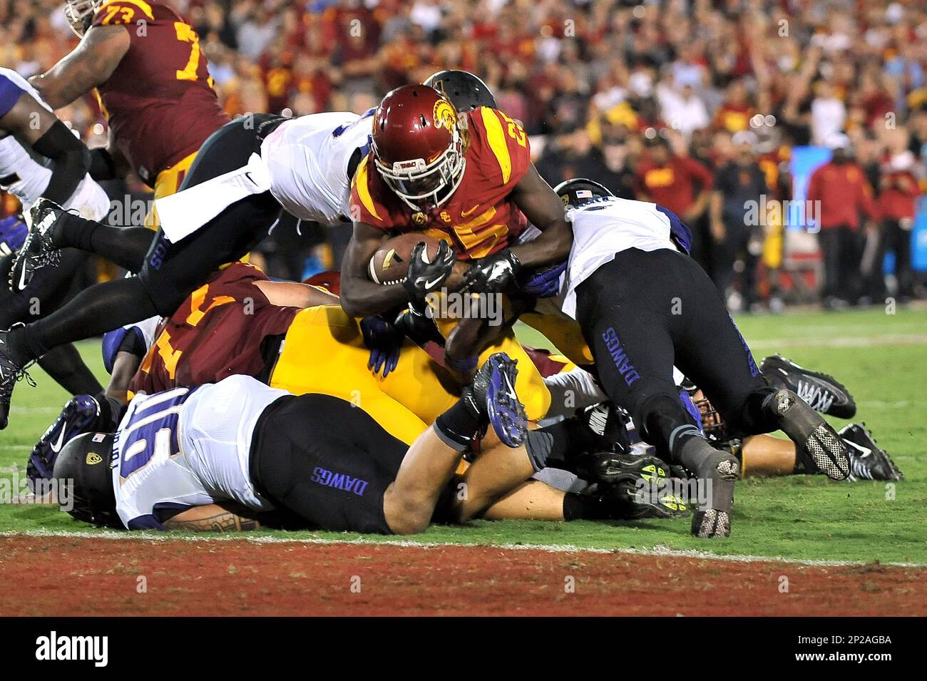 October 8, 2015 Los Angeles, CA.USC Trojans running back Ronald Jones ...