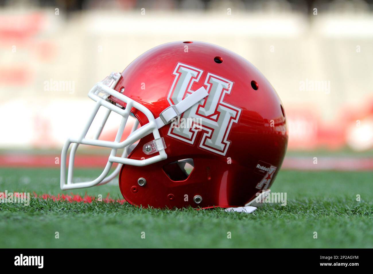 OCT 08 2015: A Houston Cougars helmet rests on the turf prior to the ...