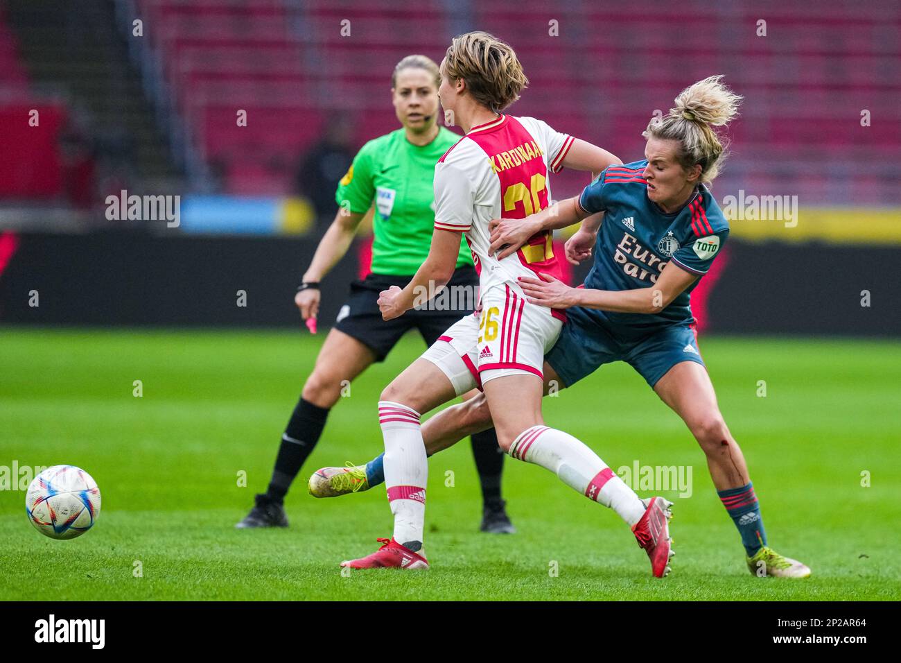 Isa kardinaal of ajax vrouwen hi-res stock photography and images - Alamy
