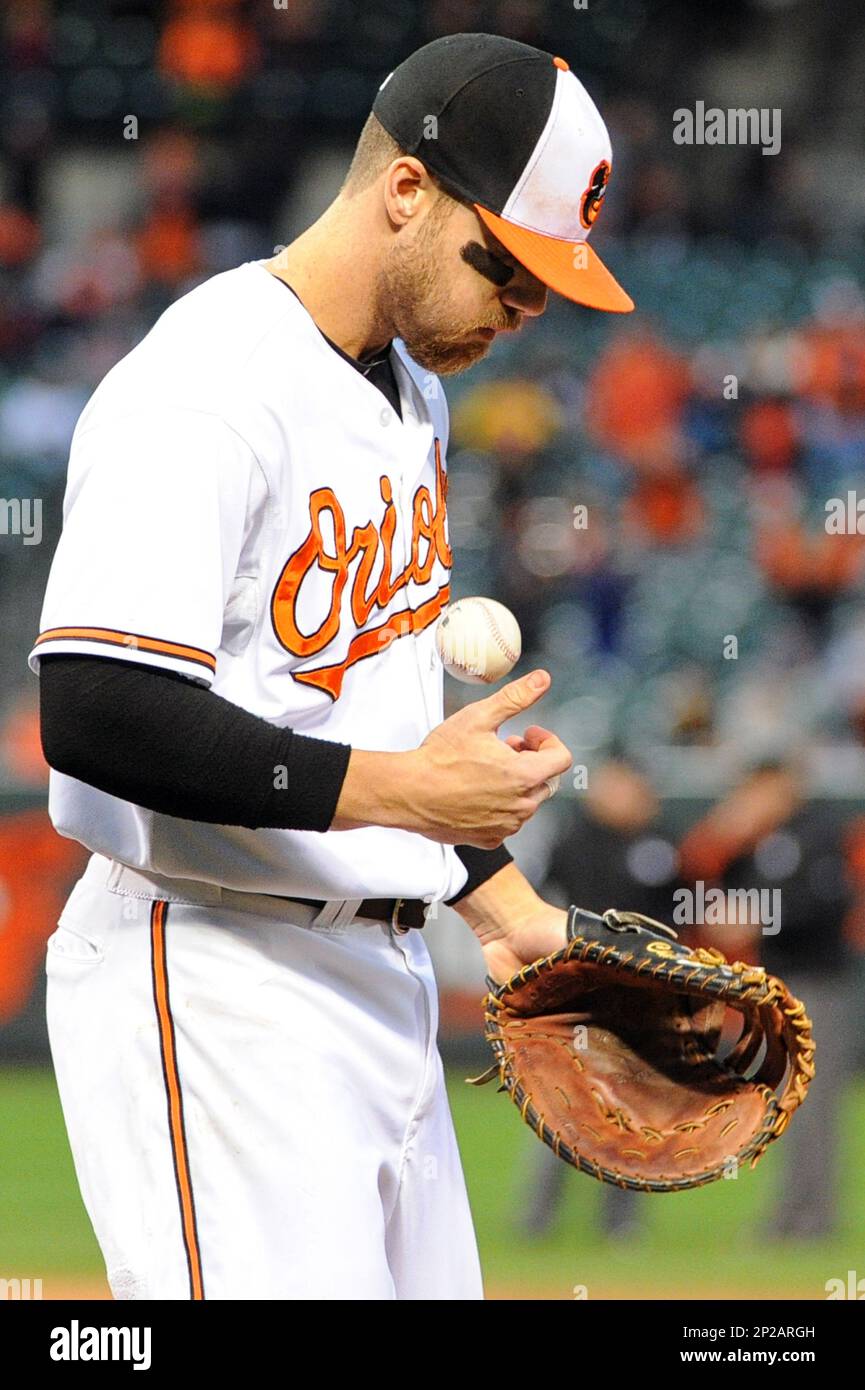 04 October 2015: Baltimore Orioles first baseman Chris Davis (19) in ...