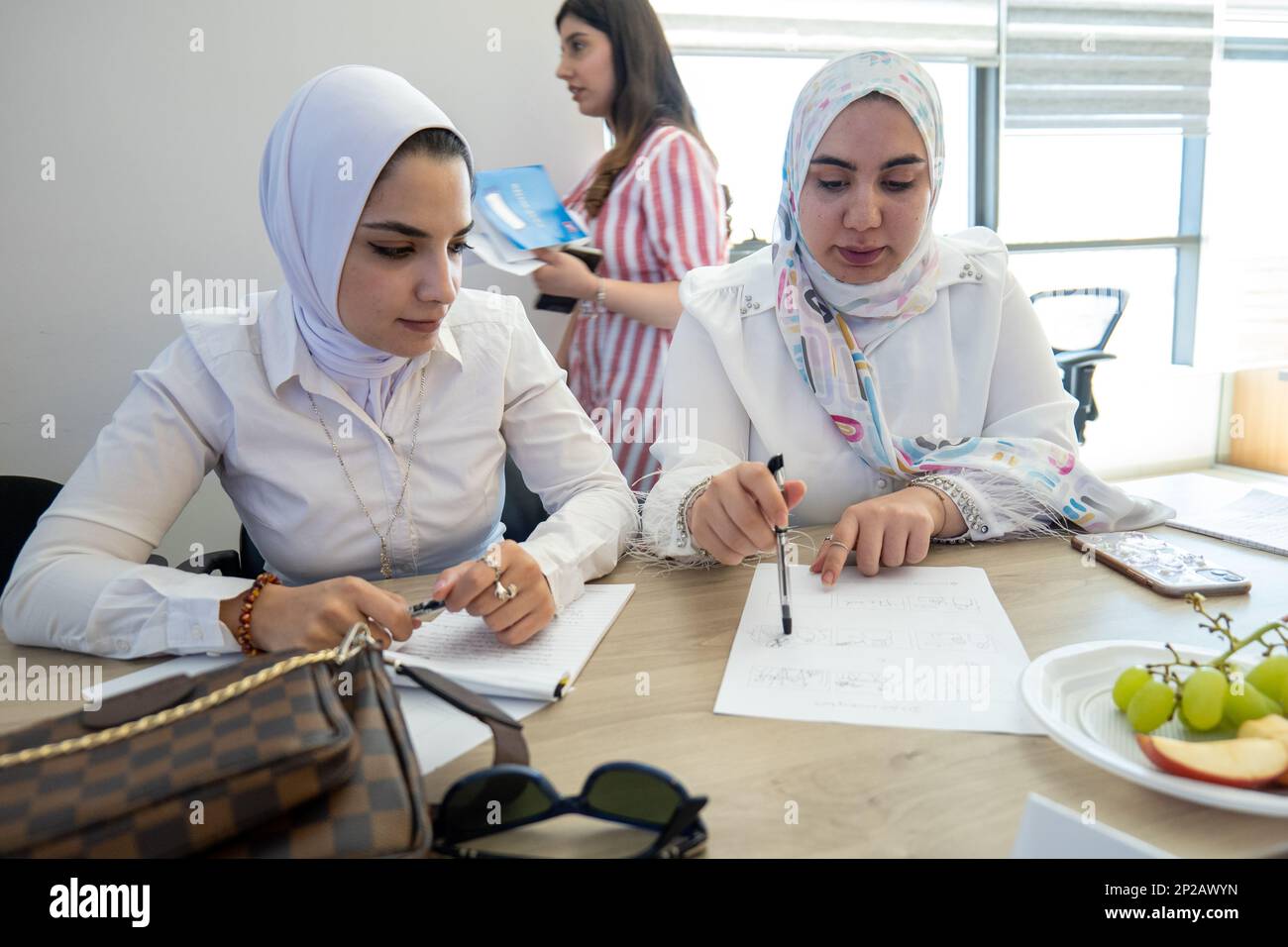 Arabian business ideas hi-res stock photography and images - Alamy