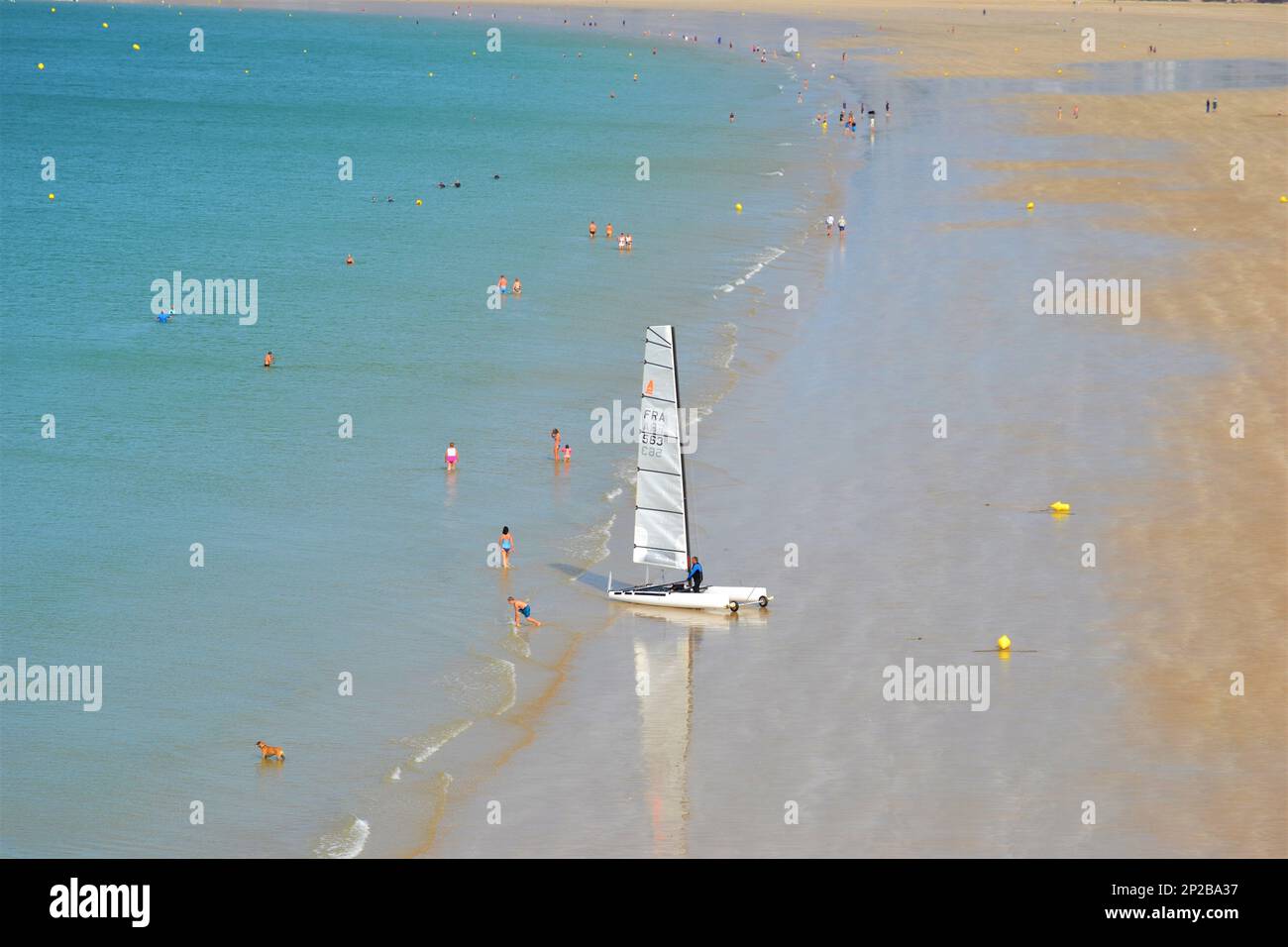 Hot weather france hi-res stock photography and images - Alamy