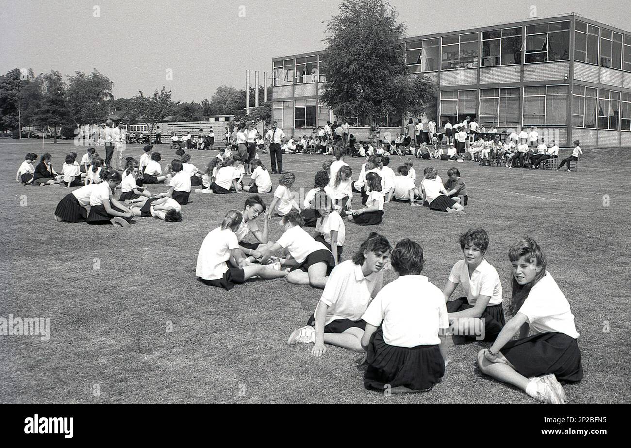 1980s school life hi-res stock photography and images - Alamy