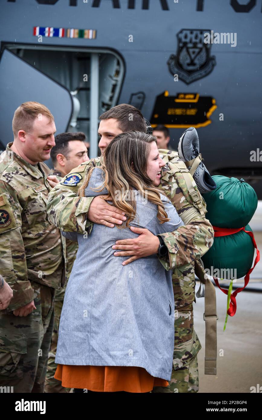 Nearly 100 Pennsylvania Air National Guardsmen with the 171st Air ...