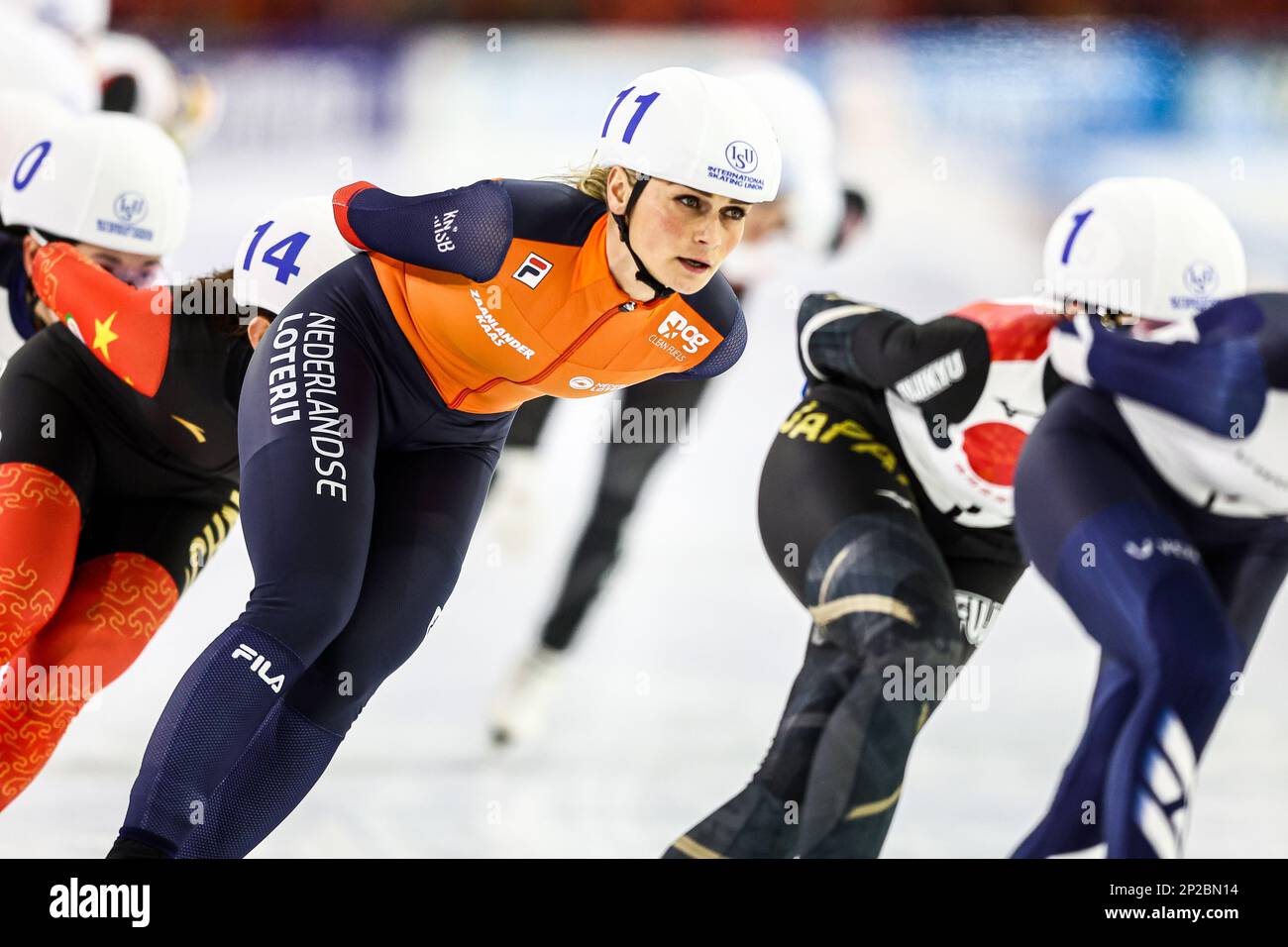 Mass start men final hi-res stock photography and images - Alamy