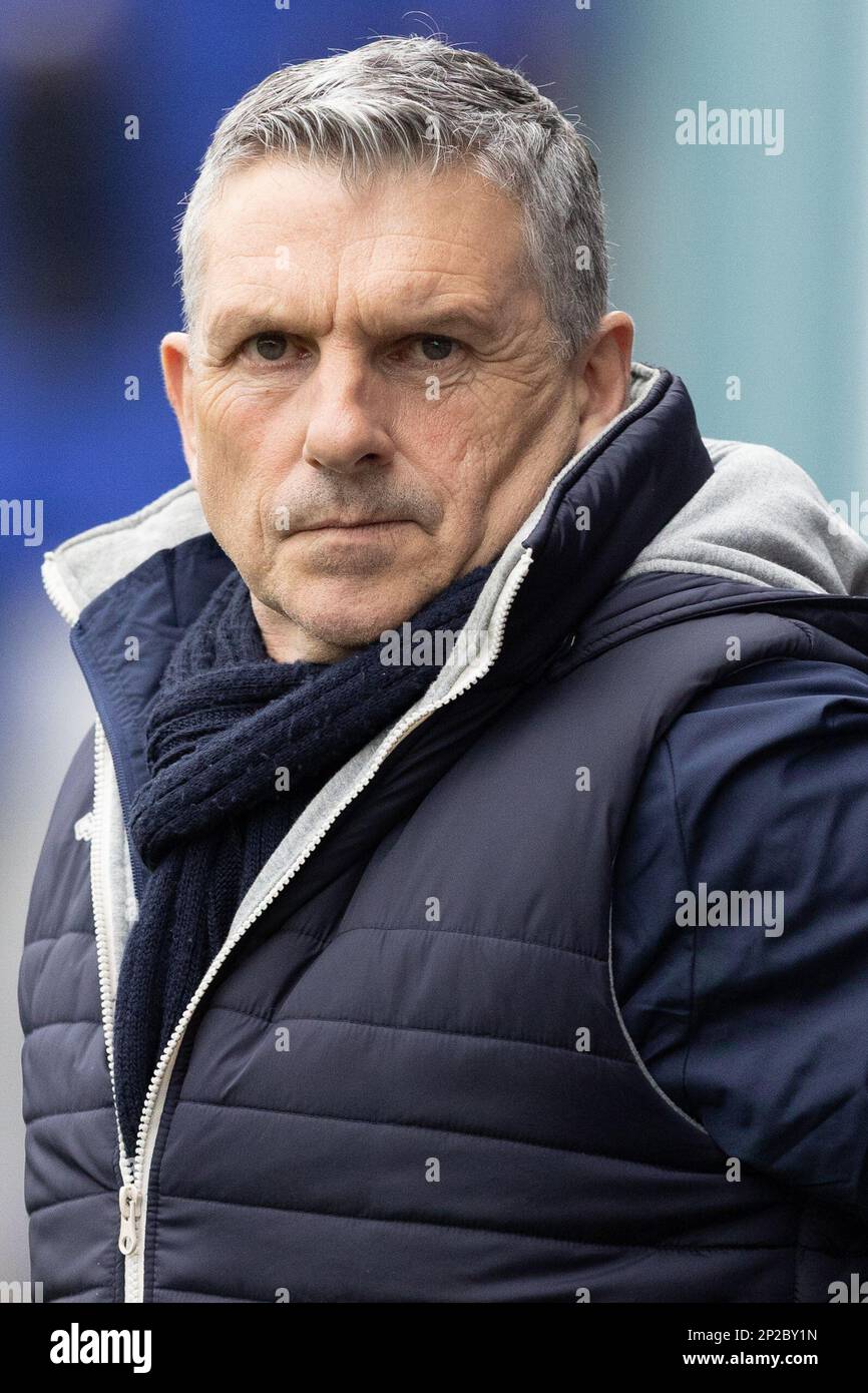 John askey hi-res stock photography and images - Alamy