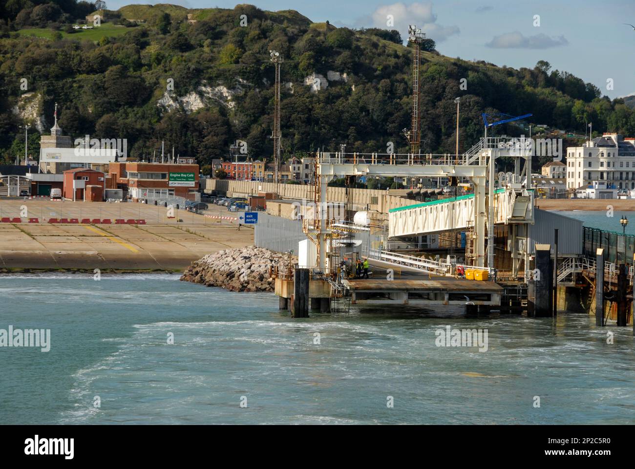 Ferry departing port dover hi-res stock photography and images - Alamy