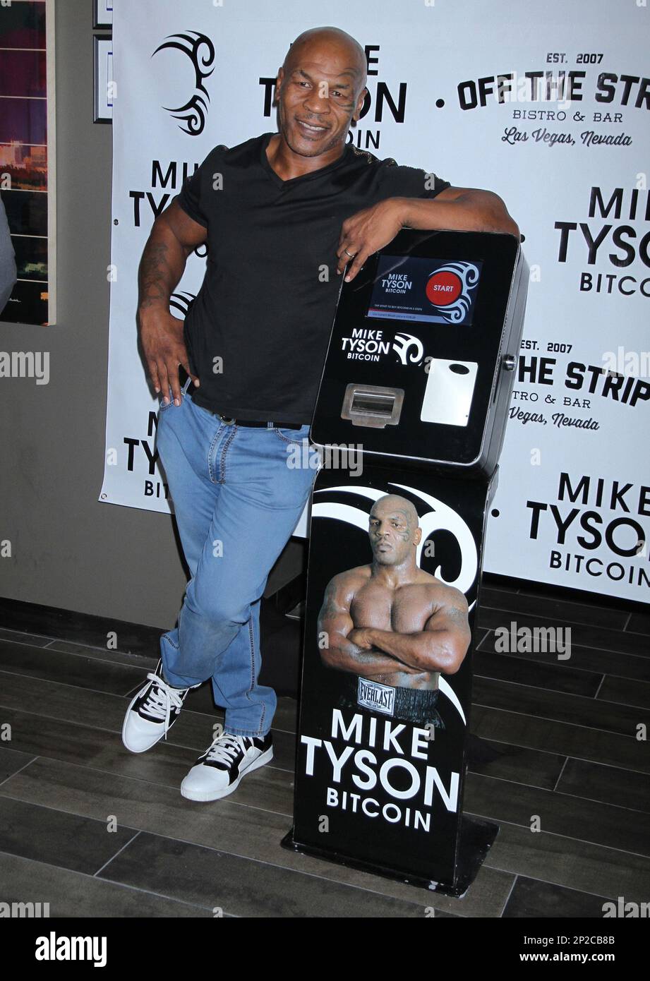 Photo by: Raoul Gatchalian/STAR MAX/IPx9/24/15Mike Tyson debuts the ...