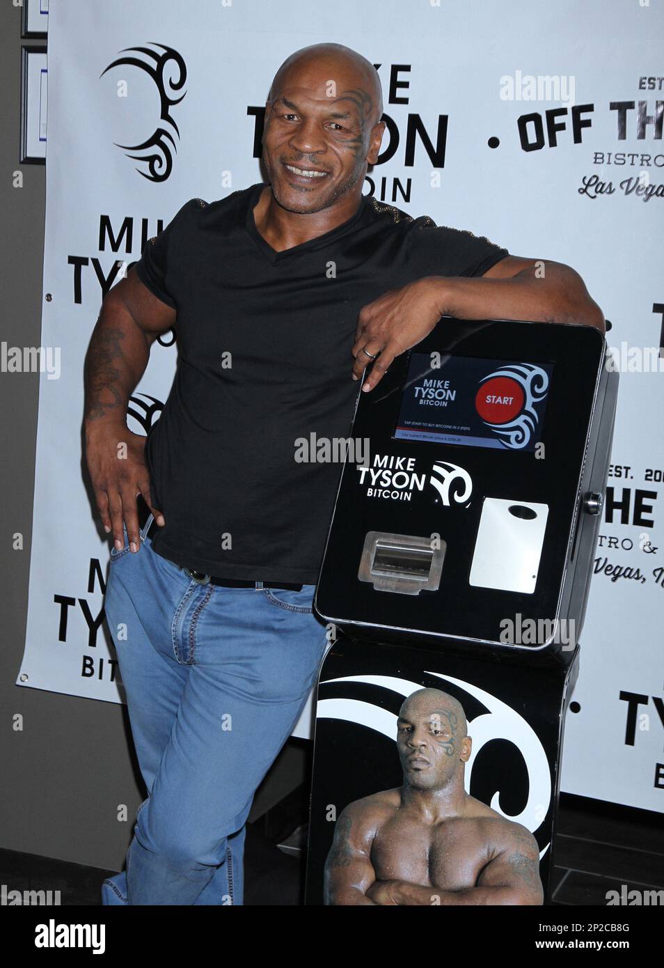 Photo by: Raoul Gatchalian/STAR MAX/IPx9/24/15Mike Tyson debuts the ...