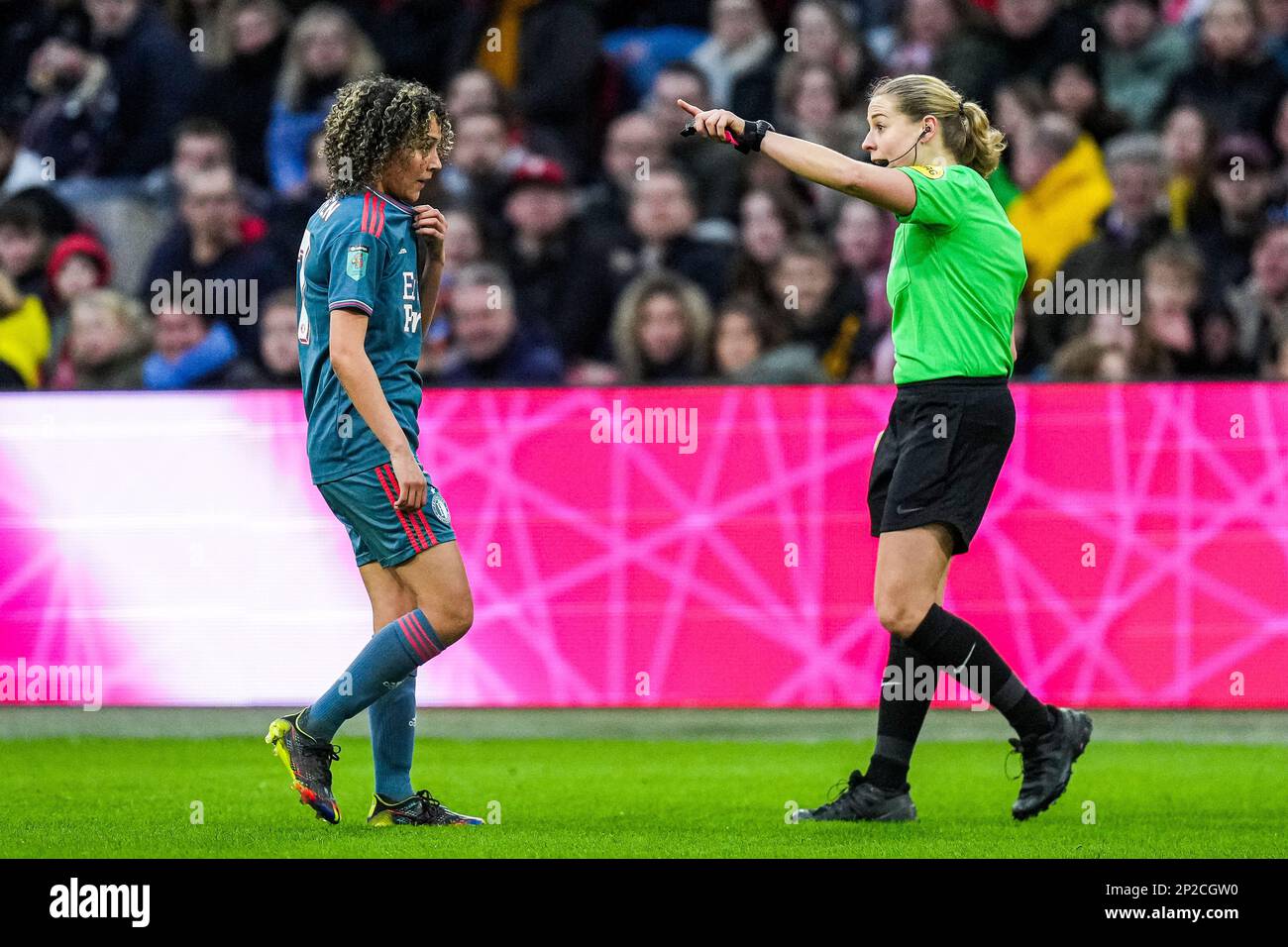 Amsterdam - Zoi van de Ven of Feyenoord V1, Referee Lizzy van der Helm ...