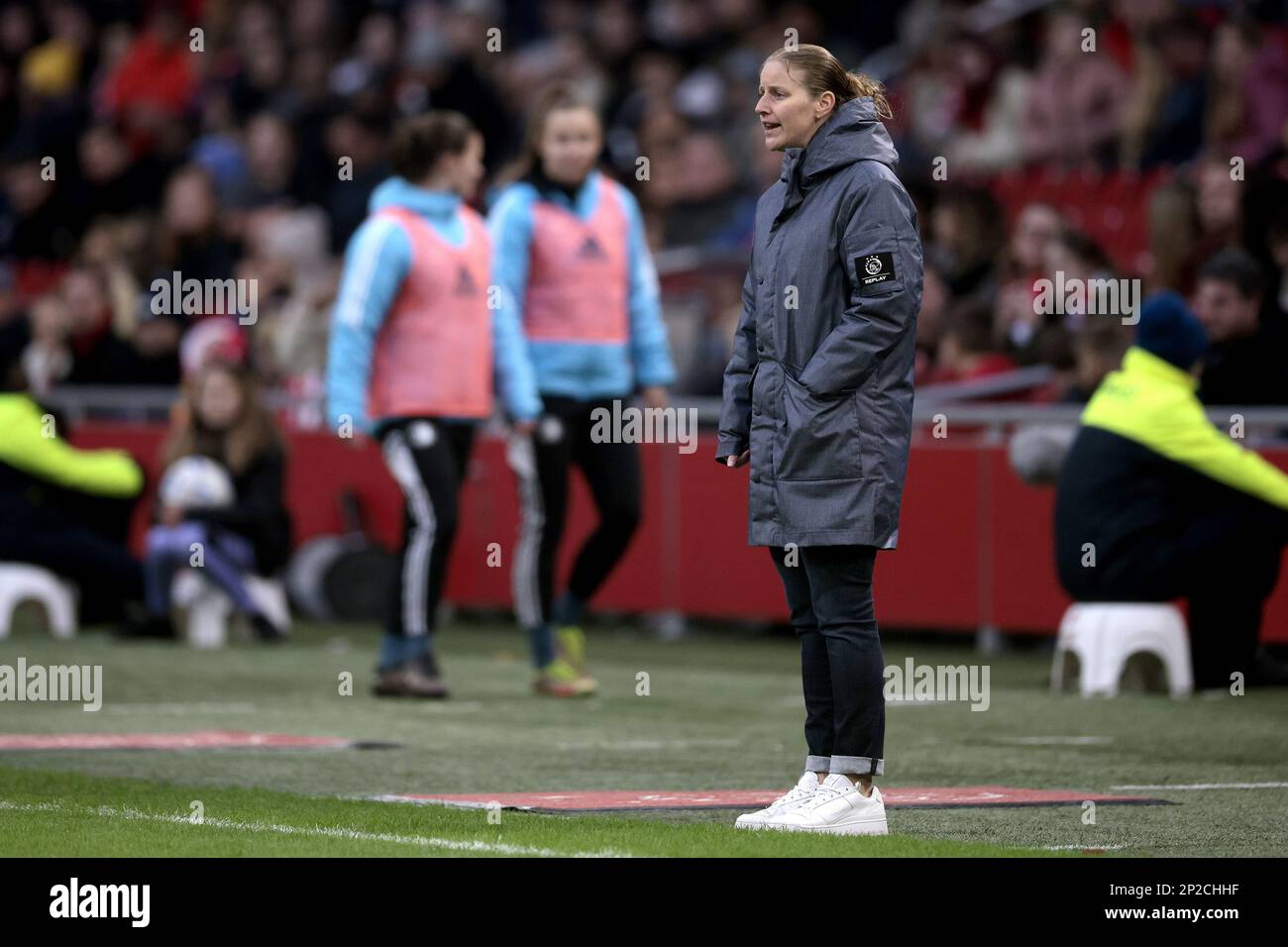AMSTERDAM - Ajax women coach Suzanne Bakker during the Dutch Eredivisie ...