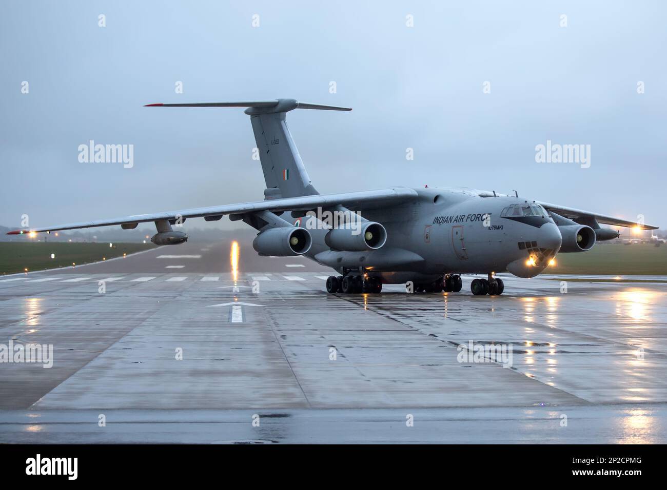 Ilyushin il 78 hi-res stock photography and images - Alamy
