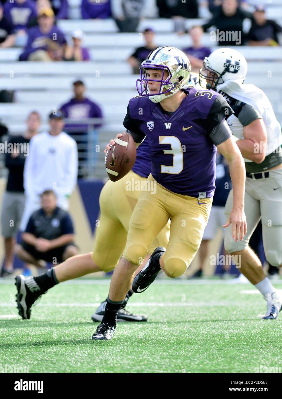 September 19, 2015..Washington Huskies quarterback Jake Browning #3 in ...