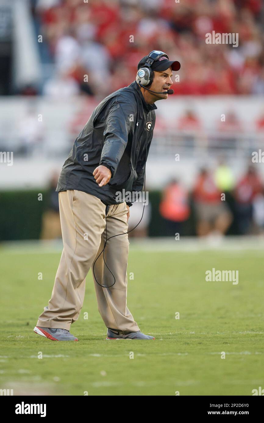 Georgia Bulldogs defensive coordinator Jeremy Pruitt directs the ...