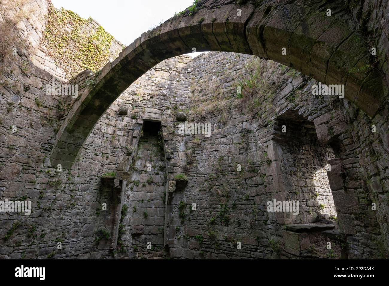 Stone castle interior hi-res stock photography and images - Alamy
