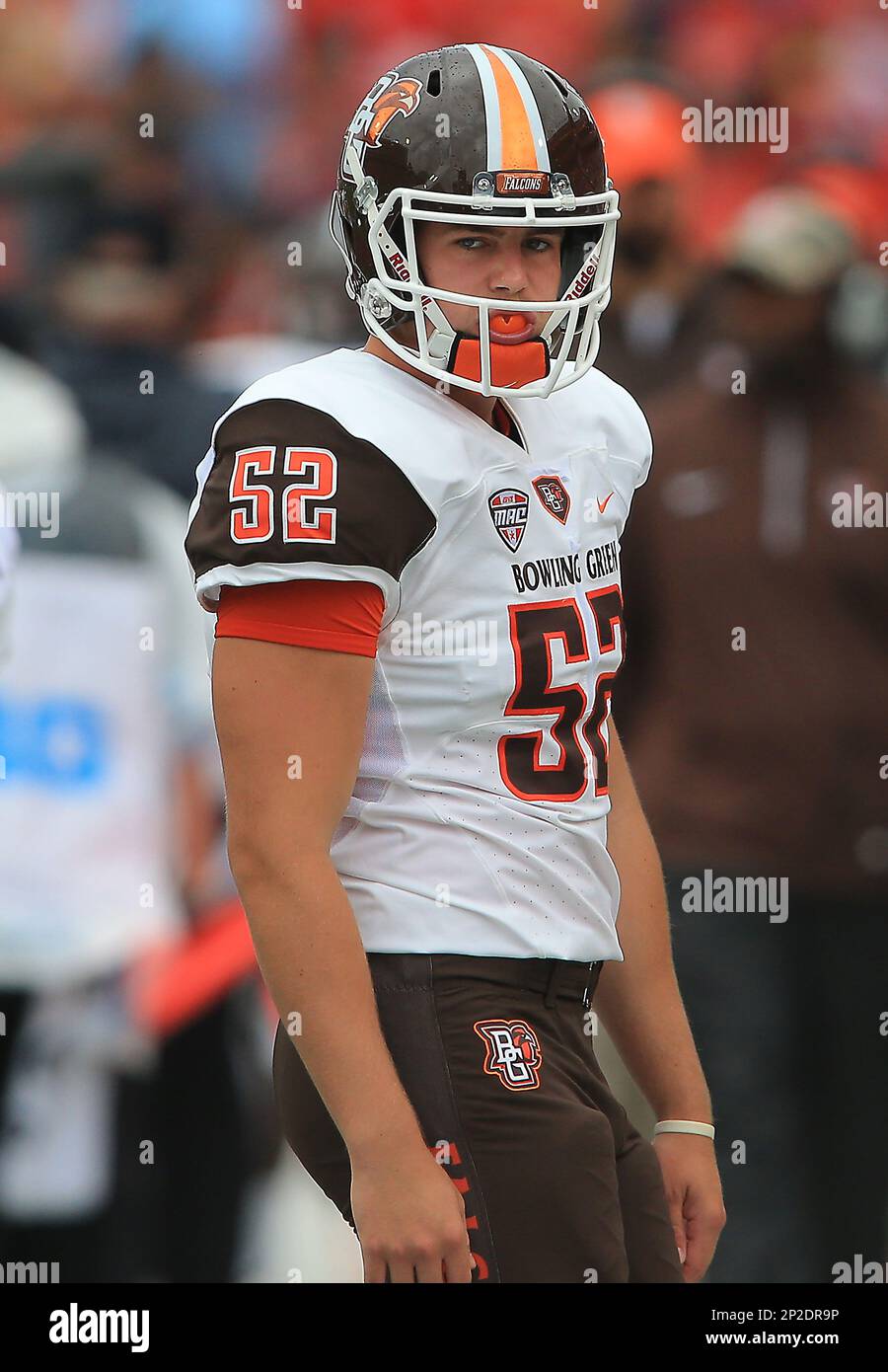 September 12 2015: Bowling Green Falcons linebacker Griff Saunders (52 ...
