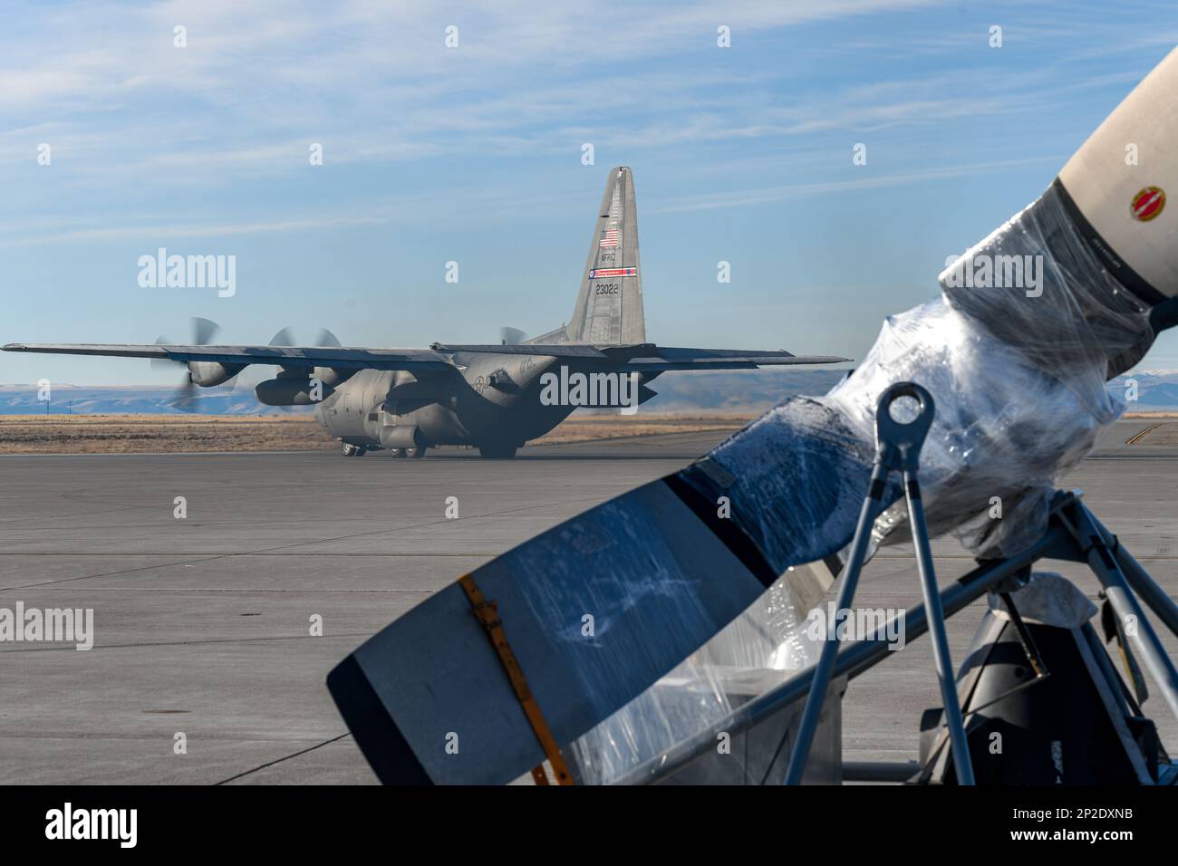 A 910th Airlift Wing C-130H Hercules aircraft taxis for takeoff, Jan ...