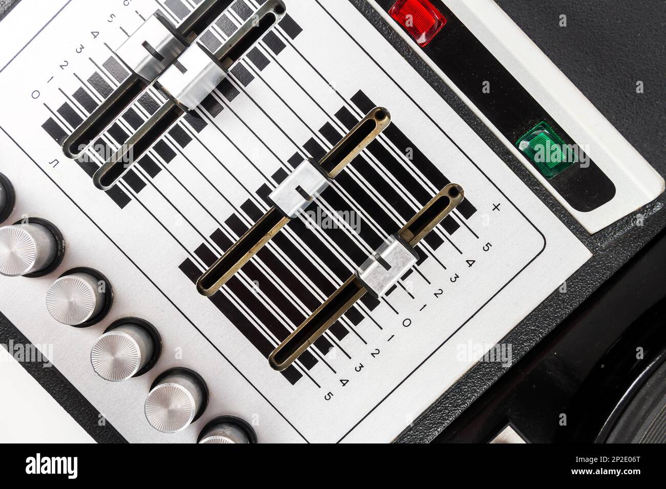 Volume and tone controls hi-res stock photography and images - Alamy