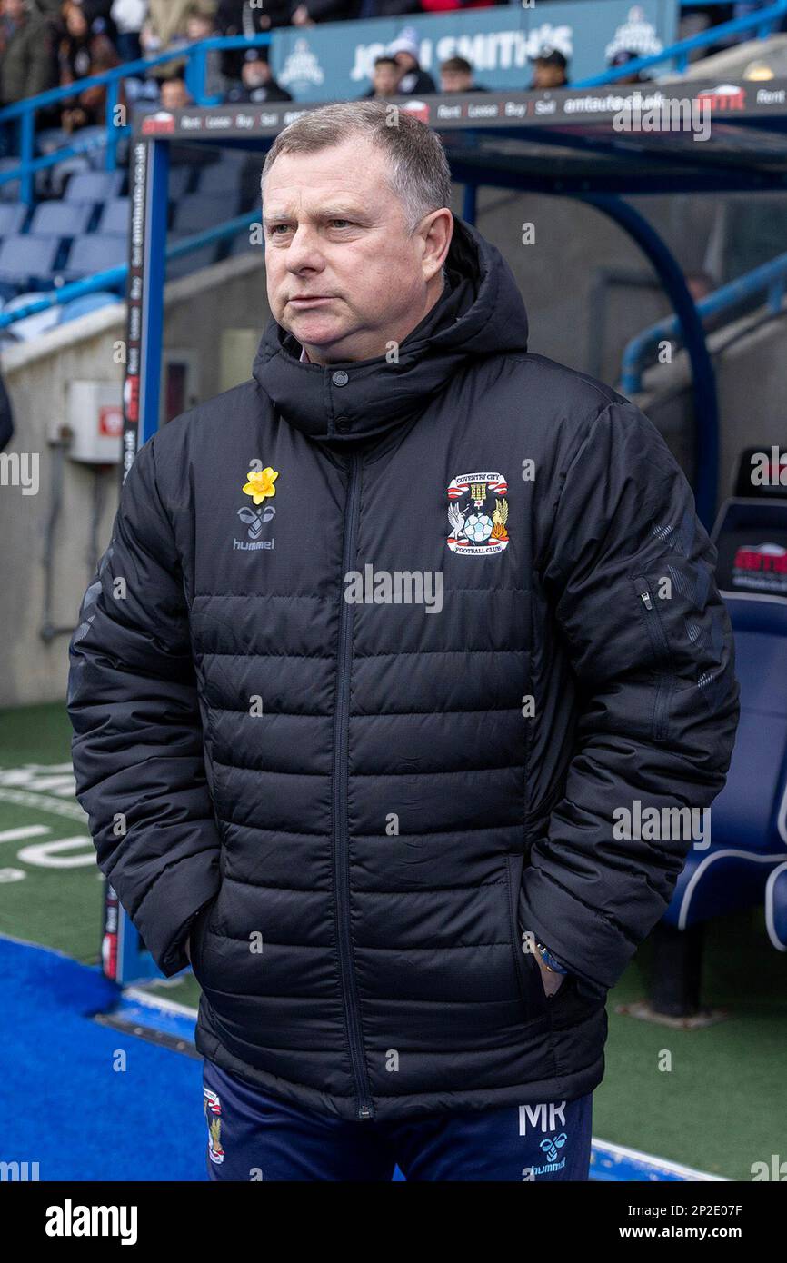 Coventry City manager Mark Robins on the touchline before the Sky Bet ...