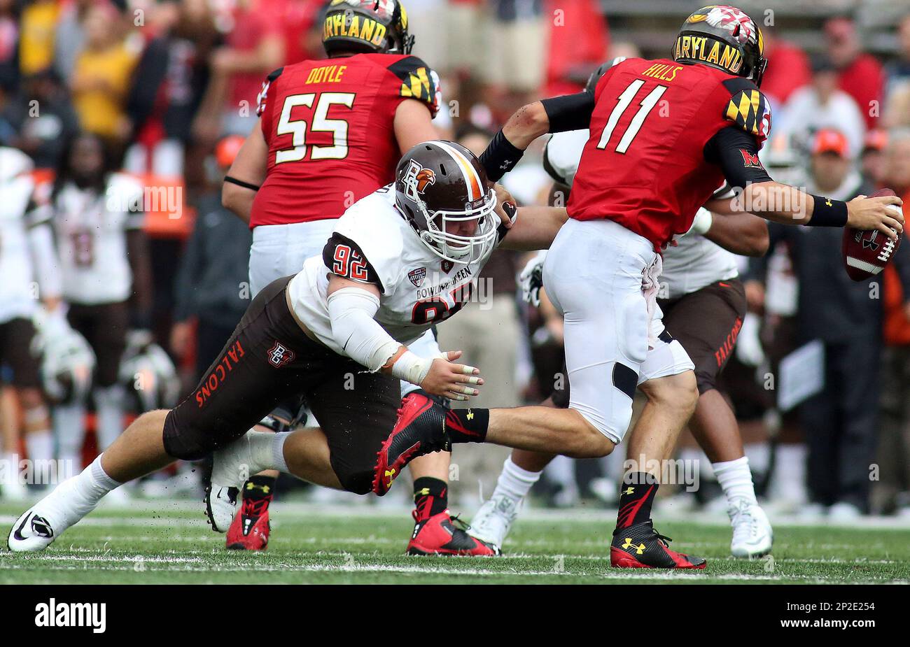 September 12, 2015: Bowling Green defensive lineman Zach Colvin (92 ...