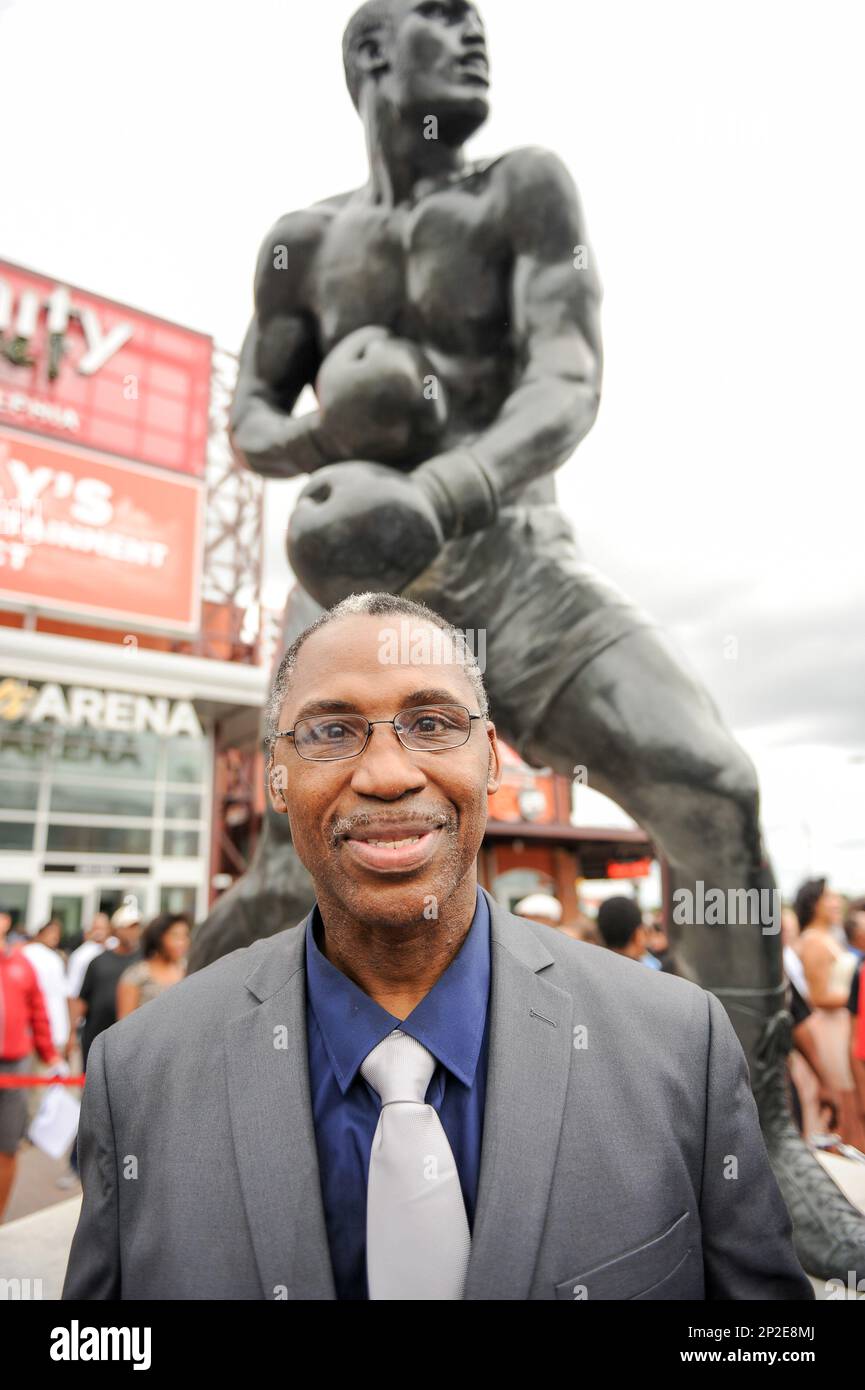Sept. 12, 2015 - Philadelphia, Pennsylvania, U.S - MARVIS FRAZIER son ...