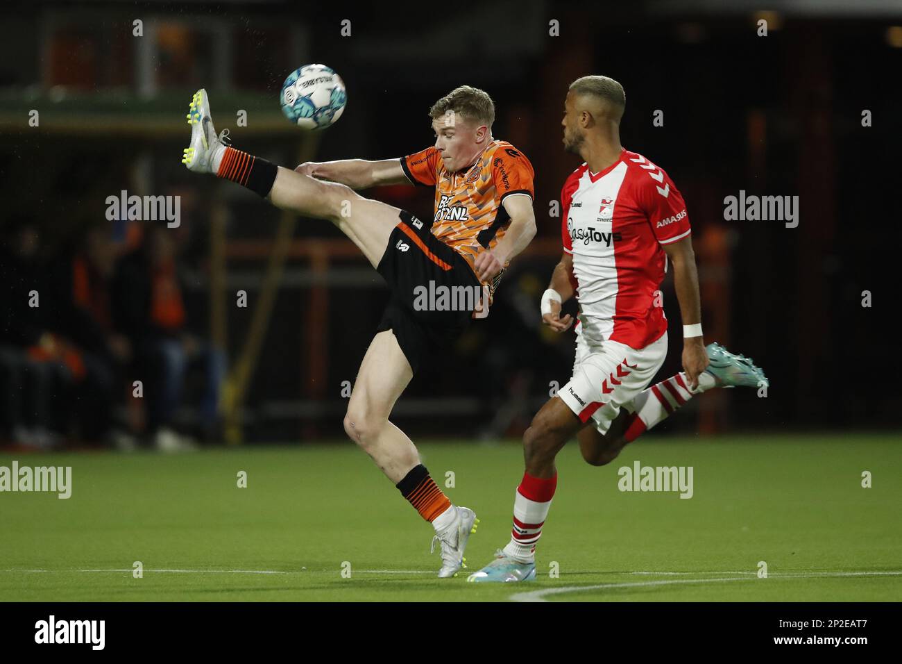 VOLENDAM - (lr) Derry John Murkin of FC Volendam, Richairo Zivkovic of ...